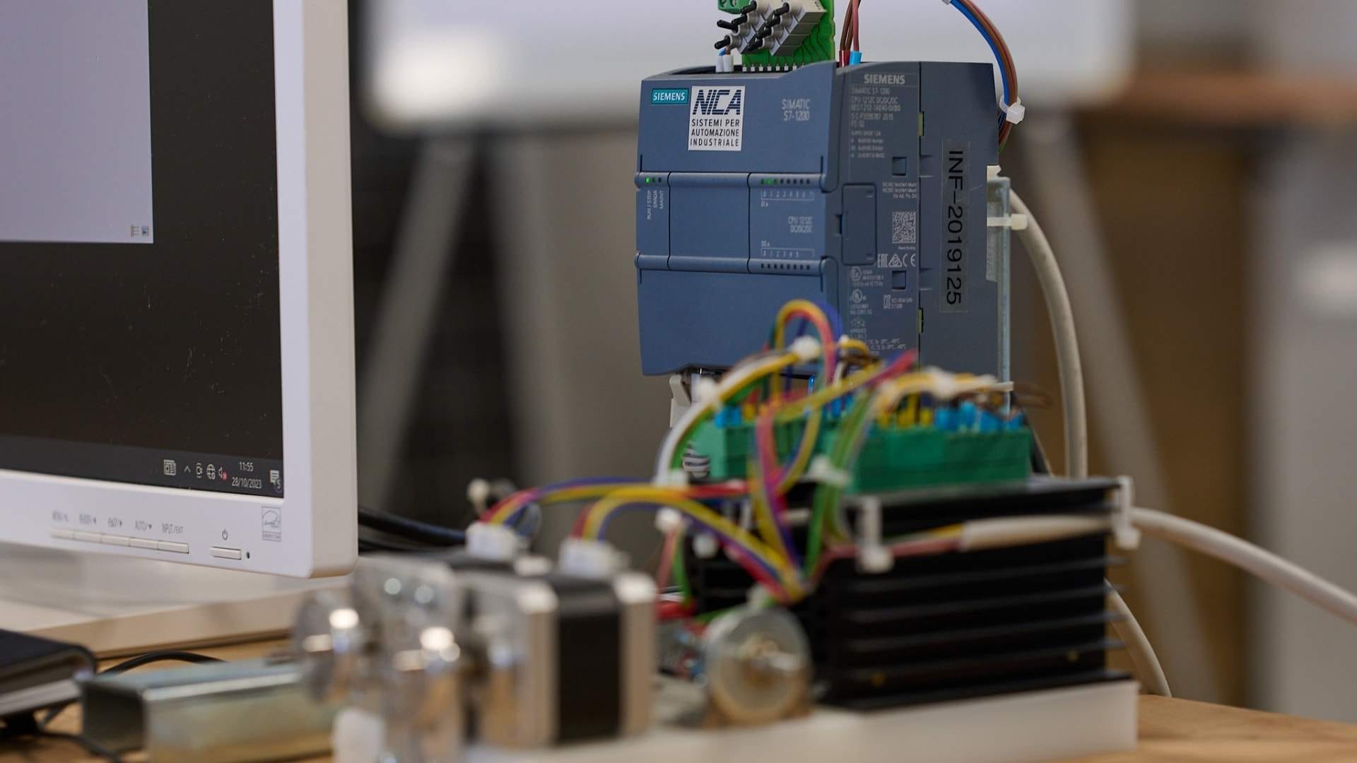 Il PLC: Elemento Fondamentale nelle Automazioni Industriali